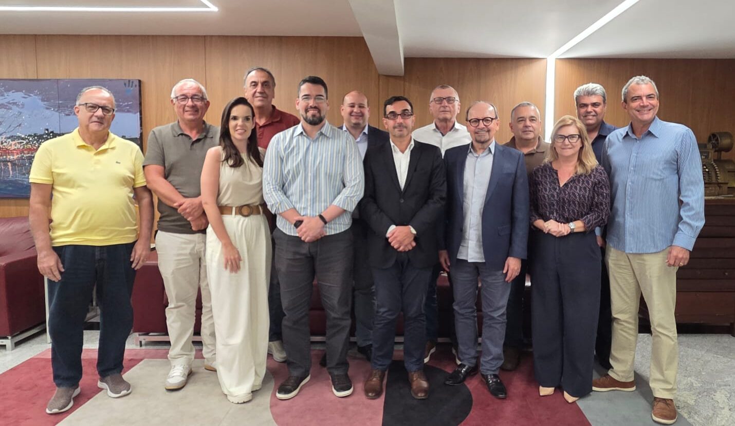 Presidente do Sistema Fecomércio-ES recebe cônsul argentino - Sistema ...